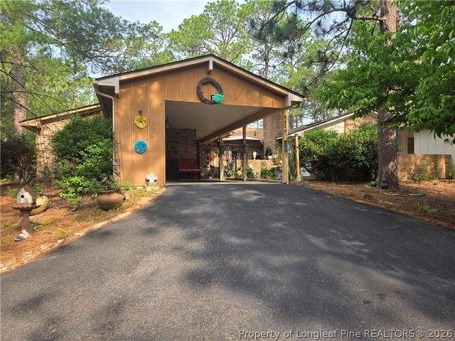 642 Redwood Dr, Southern Pines, NC 28387