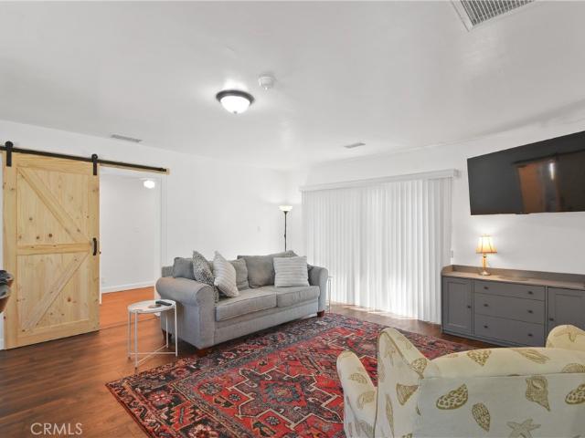 642 W Terrylynn Place A
