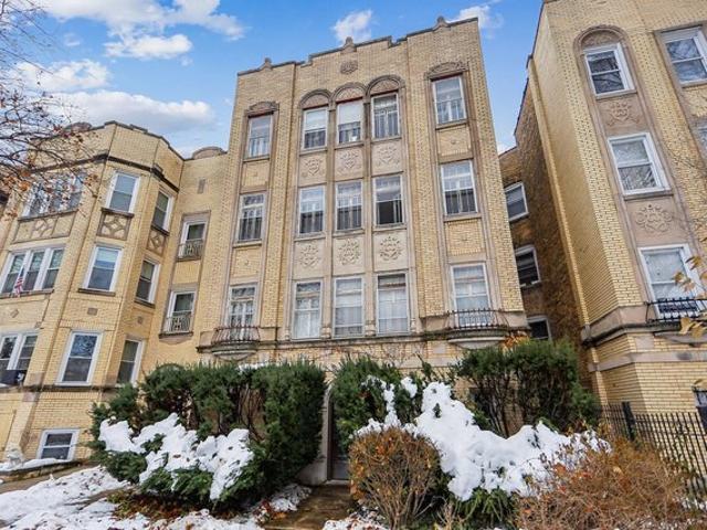 6434 N Mozart St, Chicago, IL 60645