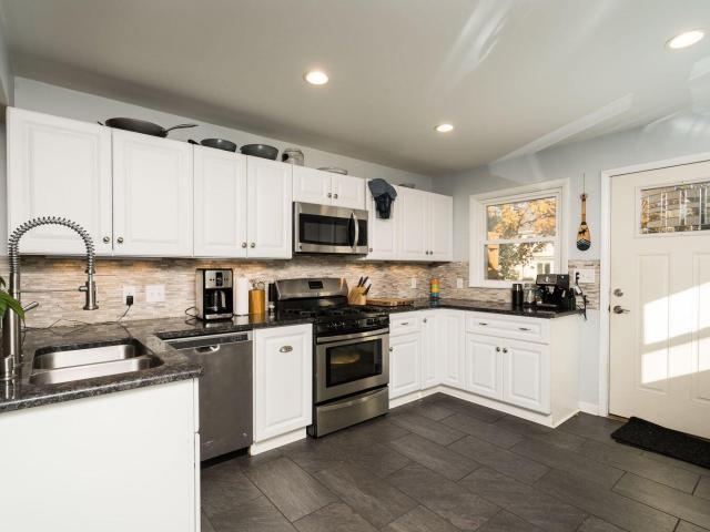 6434 N Willow Glen Ln