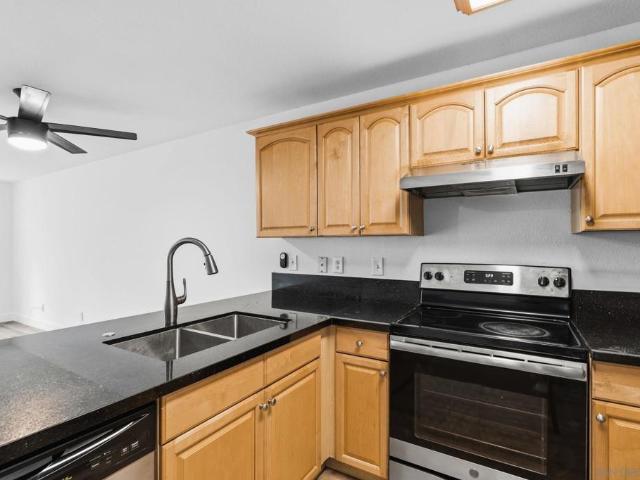 6434 Akins Ave 512
