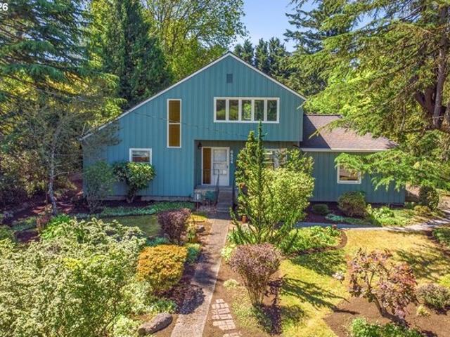 6434 SW Brugger St, Portland, OR 97219