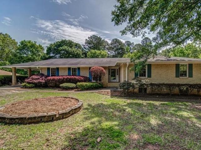 6434 Woodlawn Ave, Rex, GA 30273