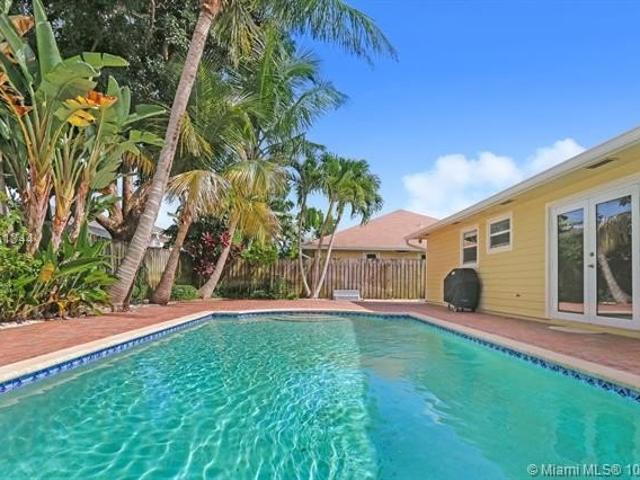 6435 Foster St, Jupiter, FL 33458