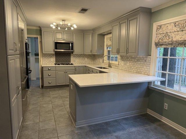 6435 Kirby Oaks Dr, Memphis, TN 38119