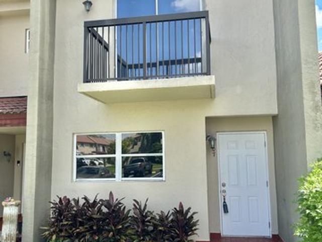6435 SW 129th Pl Apt 107, Miami, FL 33183