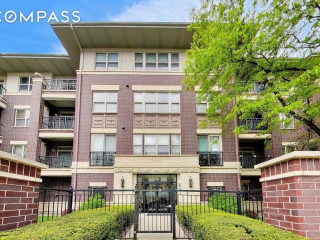 6436 Roosevelt Rd 208, Oak Park, IL