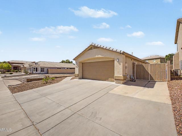6436 W Saddlehorn Rd, Phoenix, AZ 85083 | MLS #7020 | Compass