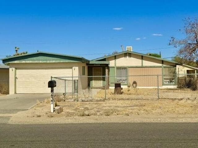6437 Indio Ave, Yucca Valley, CA 92284