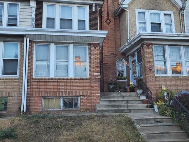 6438 N Smedley St, Philadelphia, PA 19126