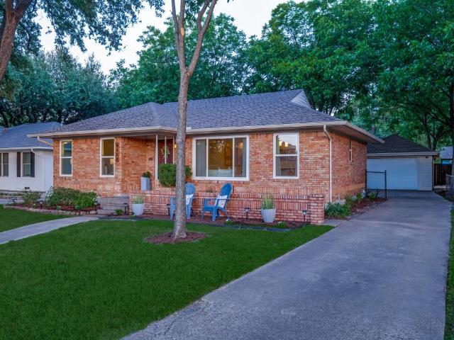 6438 E Lovers Lane