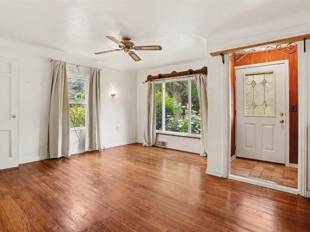 6439 Oakland Drive