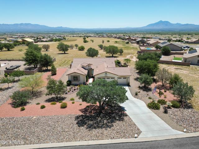 6439 e saddlehorn circle