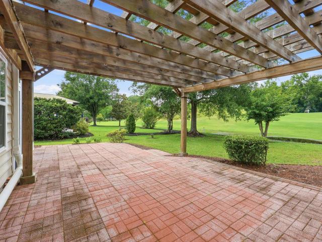 6439 Longwood Dr
