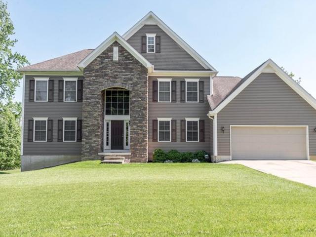 6431 W Mohican Dr, Powell, OH 43065