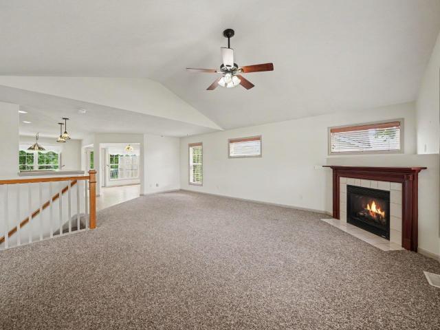6433 Armstrong Drive