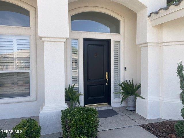 6433 LA Posta Dr, El Paso, TX 79912