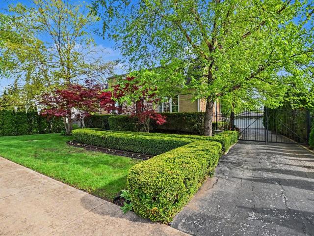 6433 W 82nd Street