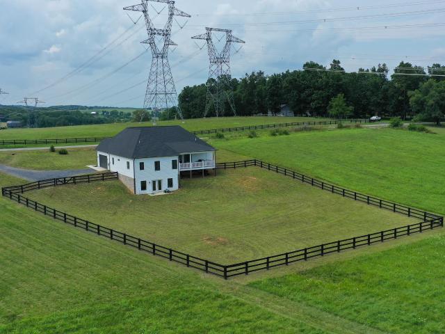 643 cattle scales rd