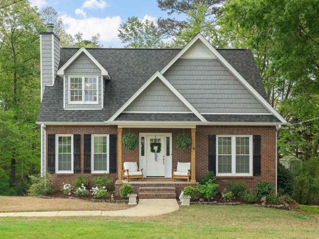 643 E Oak Dr, Trussville, AL 35173