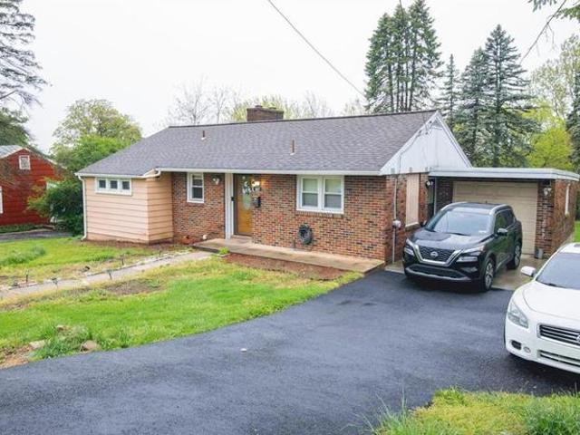 643 Hamilton St, Allentown, PA 18109