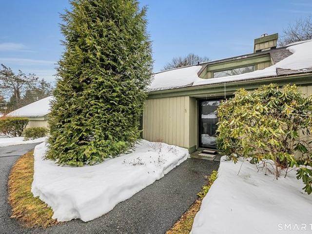 643 Heritage Vlg Unit A, Southbury, CT 06488