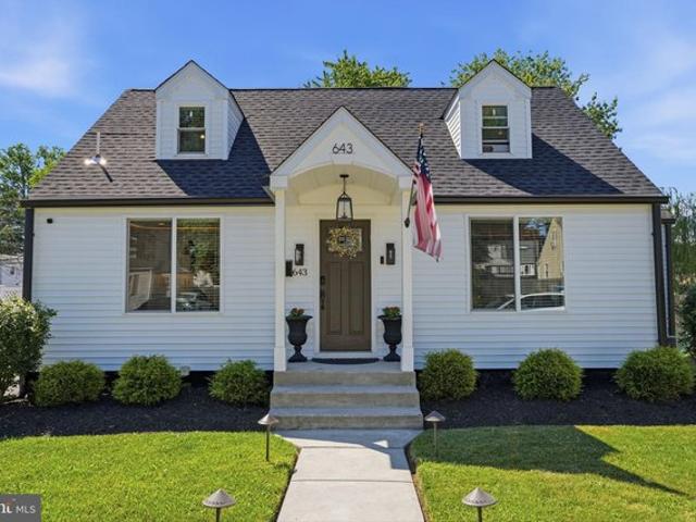 643 Hillcrest Ave, Morrisville, PA 19067