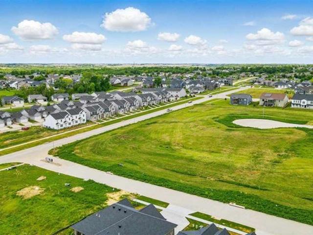 643 Rock Ridge Rd, Tiffin, IA 52340