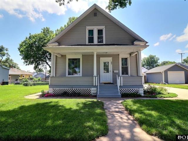 643 W Military Ave, Fremont, NE 68025