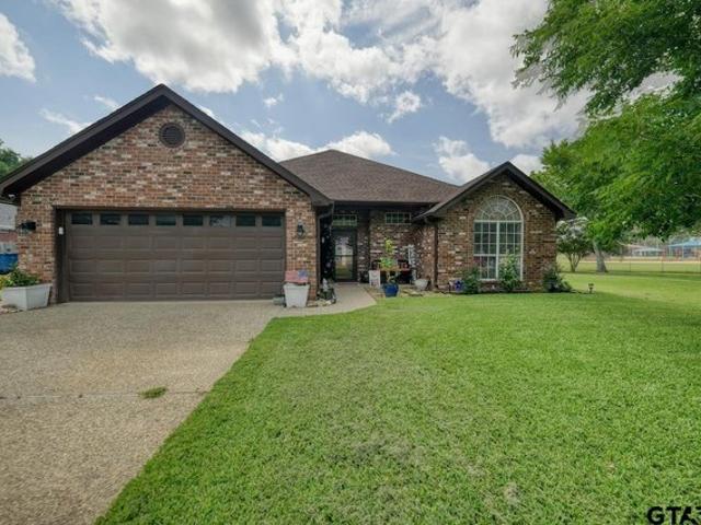643 Winchester Dr, Chandler, TX 75758