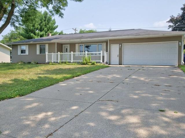 643 Winter St, Onalaska, WI 54650