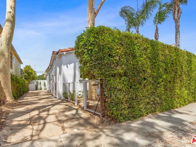 643 VERNON Avenue