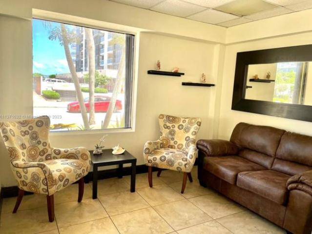 6444 Collins Ave #A8, Miami Beach, FL 33141