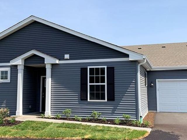 6445 Maple Glen Dr, Wonder Lake, IL 60097