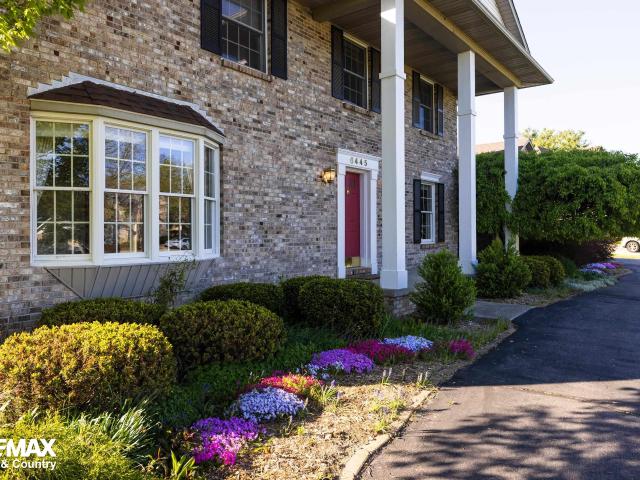6445 Hickory Hollow Court