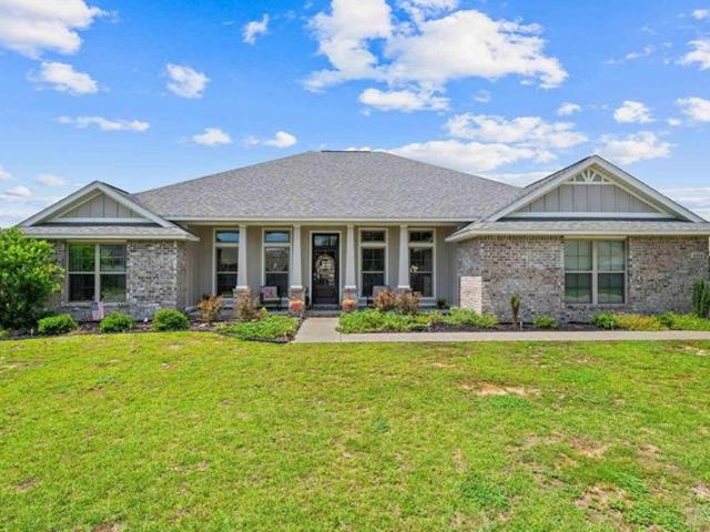6446 Benelli Dr, Milton, FL 32570