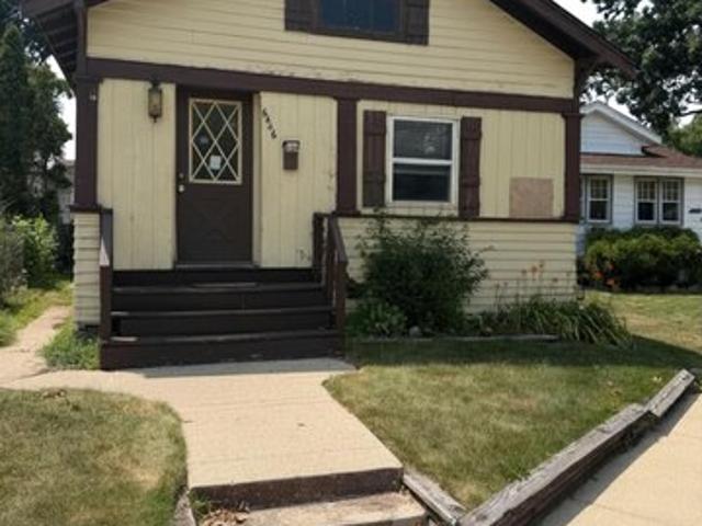 6446 Crescent Pl, Hammond, IN 46324
