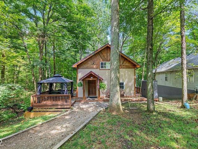 6448 Quail Dr, Nineveh, IN 46164