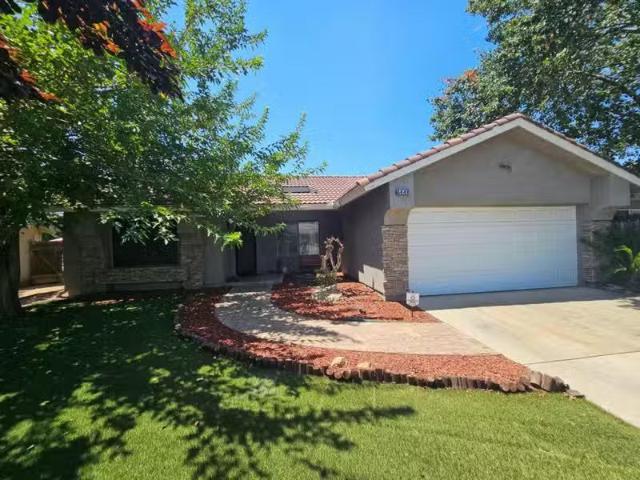 6449 N MITRE AVE, FRESNO, CA 93722 Single Family Residence For.