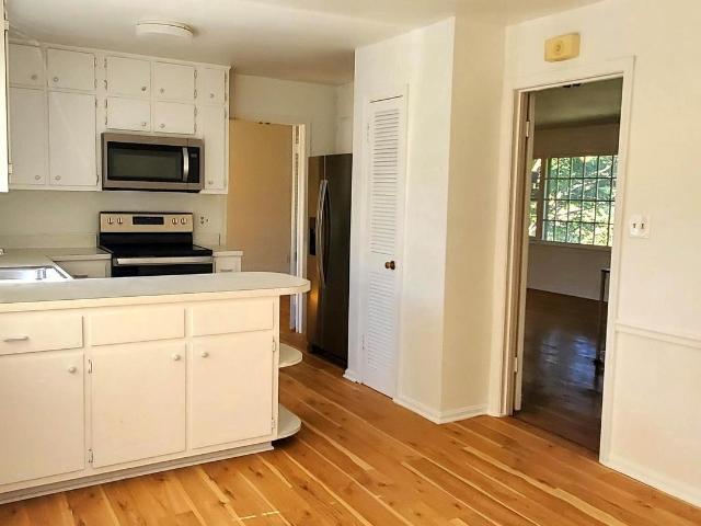 6449 Johns Rd, Falls Church, VA 22043 | MLS #VAFX2308 | Compass