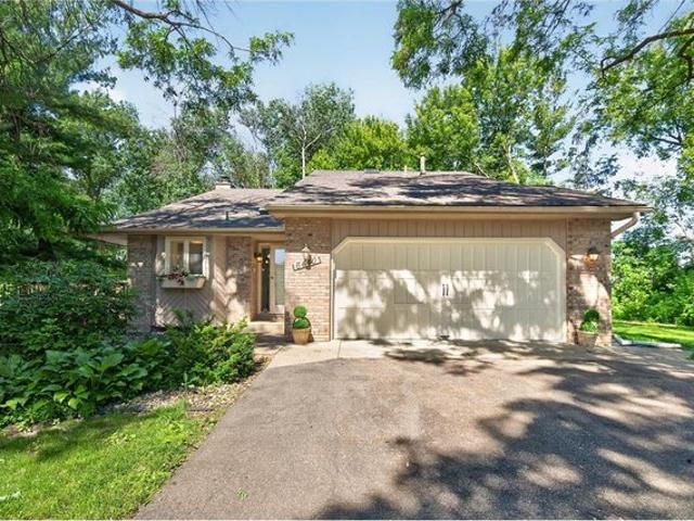6440 Oriole Ave, Chanhassen, MN 55331