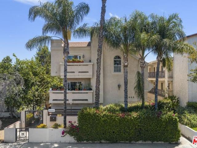 6440 Balboa Blvd, Lake Balboa, CA 91406