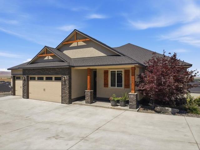 6440 Collins Rd, West Richland, WA 99353