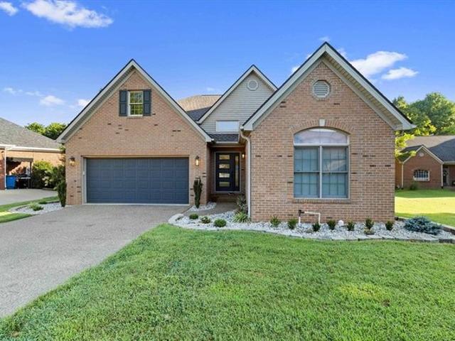 6440 Summit Dr, Owensboro, KY 42303