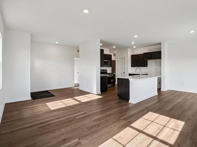 6441 maple glen Drive
