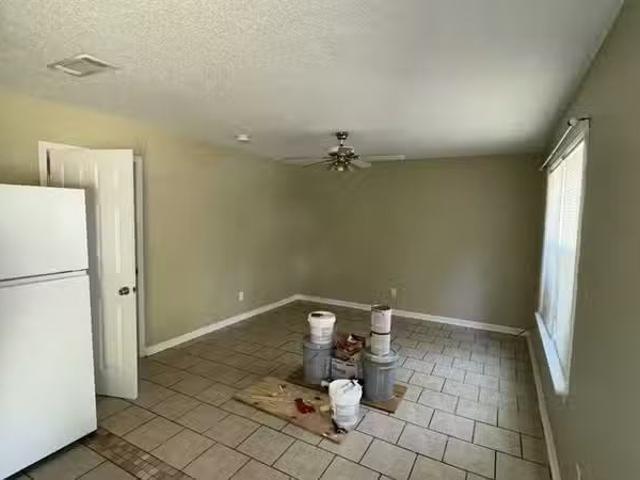 6443 Jasmine Street D2 D2 6443 Jasmine Street D2
