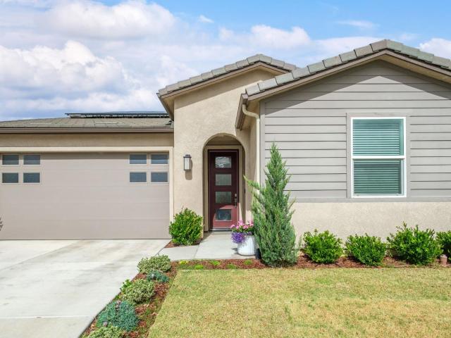 644 Atlantica Dr, Madera, CA 93636 | MLS #647154 | Compass