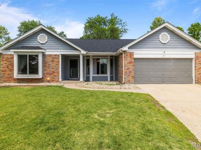 644 Bugle Run Dr, Florissant, MO 63034