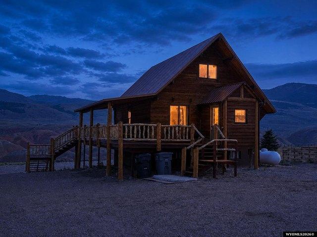 644 Mountain View Dr, Dubois, WY 82513