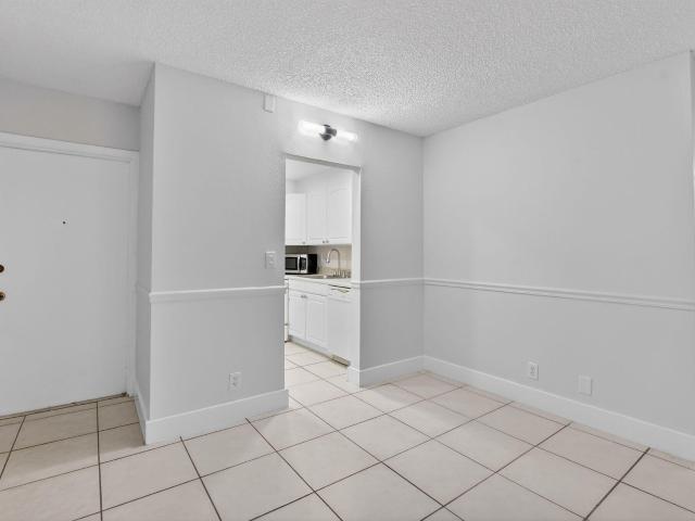 644 NW 13th St, Unit 110, Boca Raton, FL 33486 | Compass